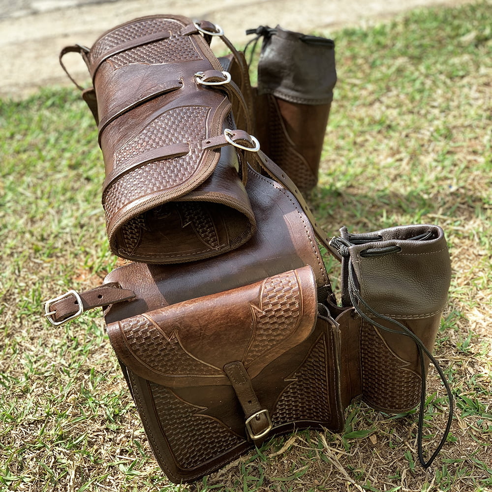 Alforge com Porta Bebidas e Capa de Sola MCS5508