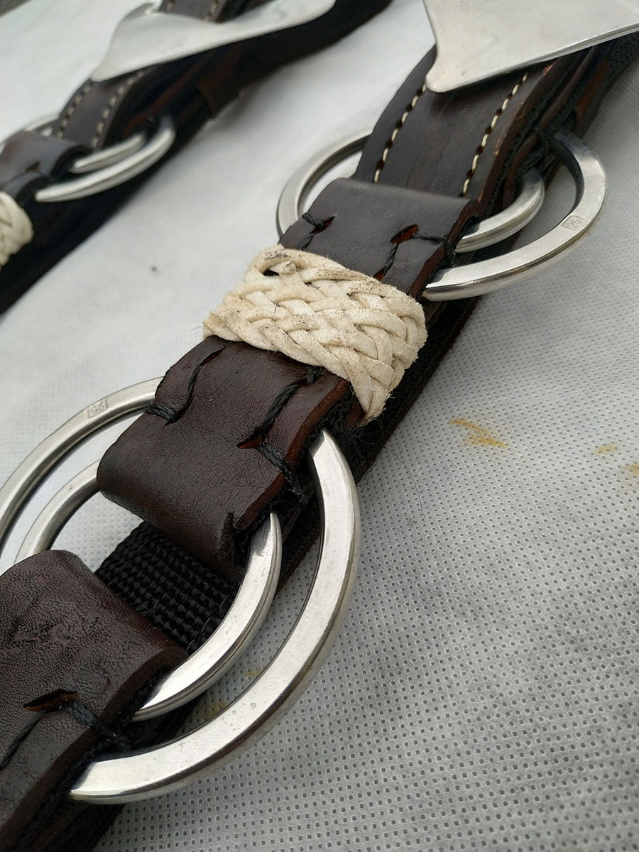 Loro de Couro Legítimo Com Argolas de Inox e Tranças MCS3207 - Moda ...